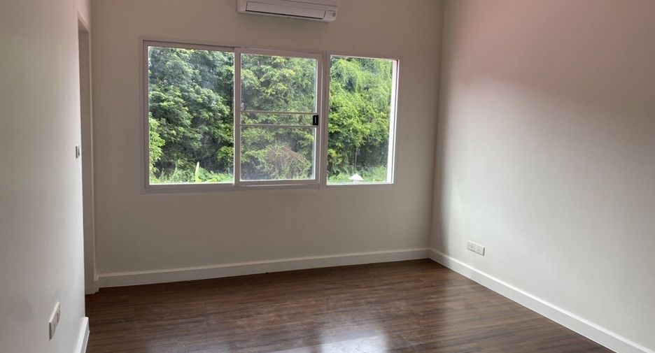 Casa adosada en alquiler de 4 habitaciones en Prawet, Bangkok | Hipflat