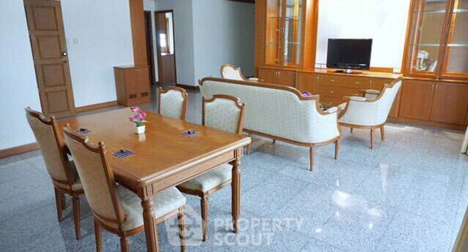 For rent 2 bedrooms apartment in Watthana, Bangkok | Hipflat