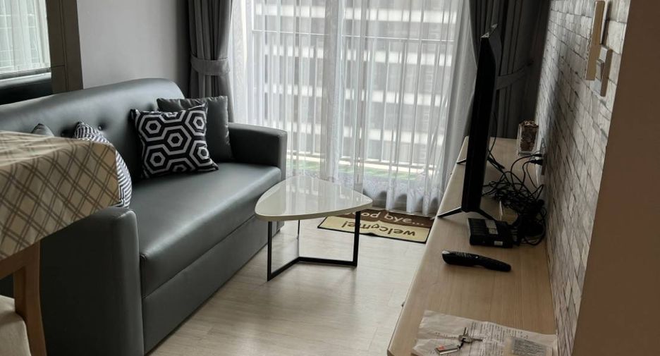 For rent 2 bedrooms condo in Watthana, Bangkok | Hipflat