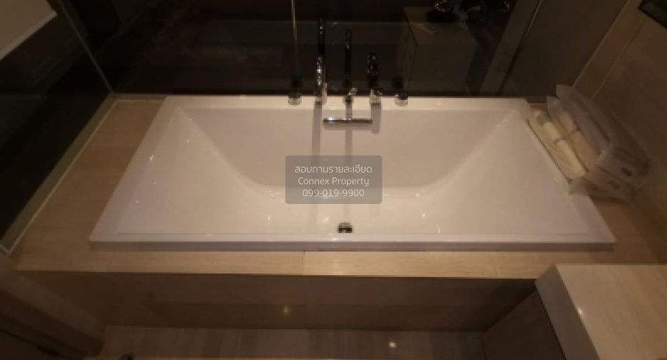 For rent 2 bedrooms condo in Watthana, Bangkok | Hipflat