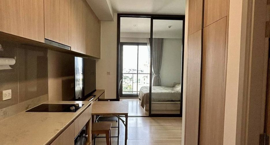 For rent 1 bed condo in Phaya Thai, Bangkok | Hipflat