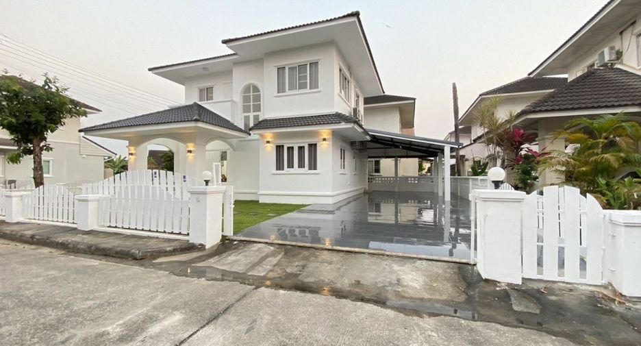 For rent 4 bed house in San Sai, Chiang Mai | Hipflat