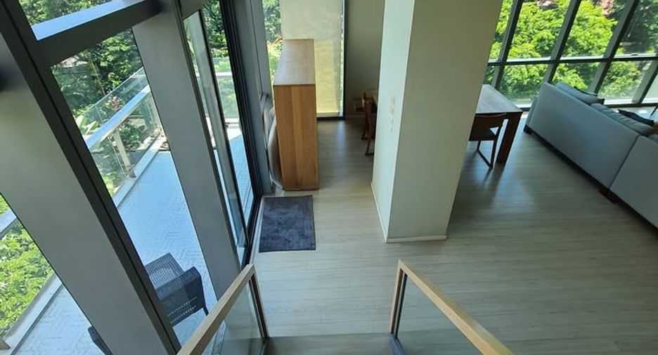 For rent 3 bedrooms condo in Watthana, Bangkok | Hipflat