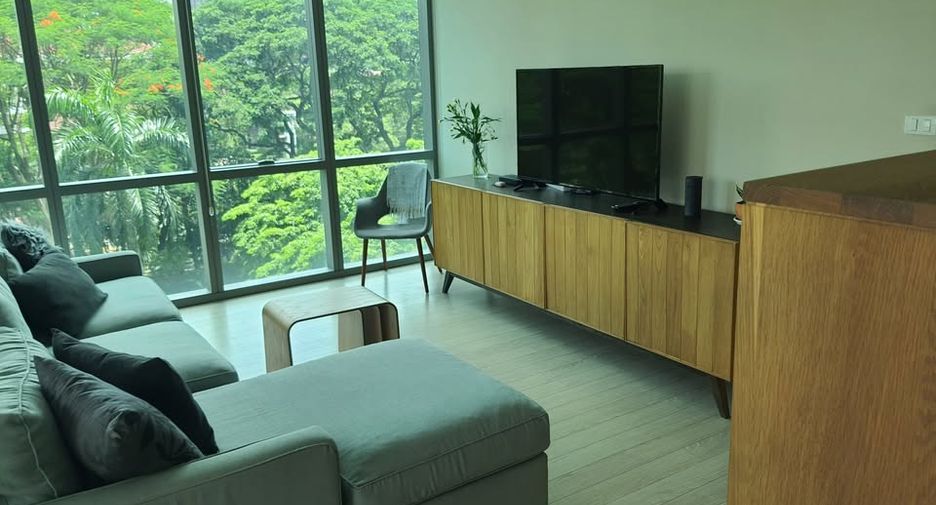 For rent 3 bedrooms condo in Watthana, Bangkok | Hipflat