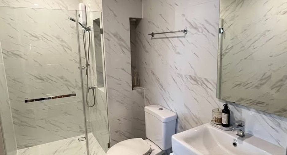 For rent 2 bedrooms condo in Bang Na, Bangkok | Hipflat