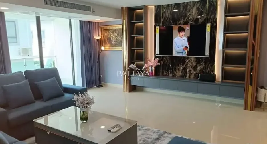For rent 2 bedrooms condo in Bang Lamung, Chonburi | Hipflat