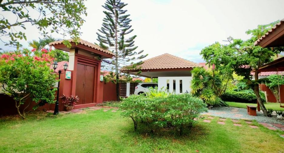 出租 和 出售 2 卧室 独立屋 在 Bang Lamung, Chon Buri | Hipflat