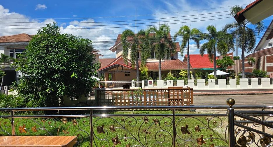 出租 3 卧室 独立屋 在 Bang Lamung, Chon Buri | Hipflat