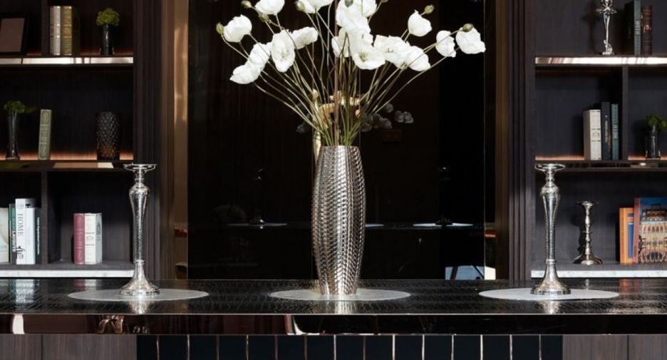 Emblazon - seri thai 43 - Condo in Saphan Sung | Hipflat