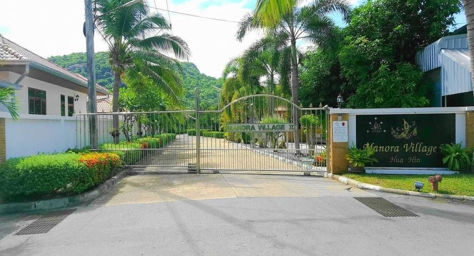 Manora Village II (玛诺拉村2) - Condo 在 Pran Buri | Hipflat