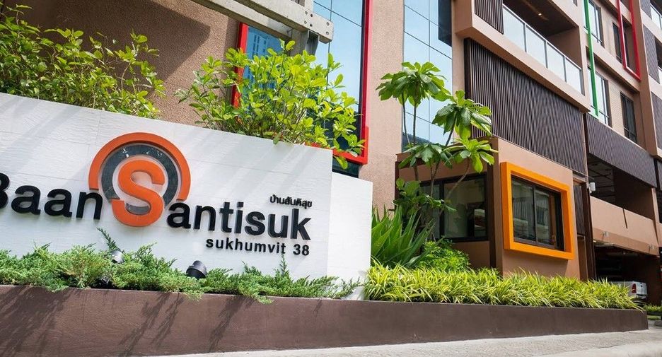 Baan Santisuk Sukhumvit 38 - Condo in Khlong Toei | Hipflat