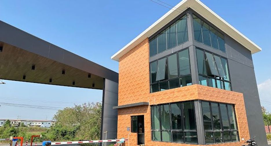 The Grand Panus - Condo in Phanat Nikhom | Hipflat