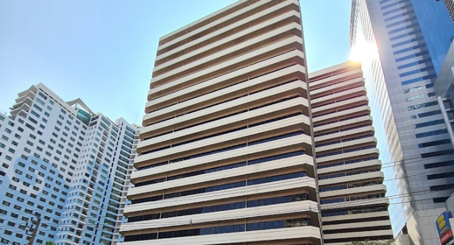 BB Building - Condo in Watthana | Hipflat