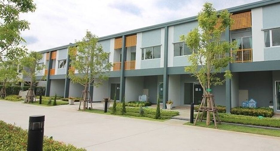 Lumpini Townville Lat Pladuk – Bangpai Station - Condo in Bang Bua ...