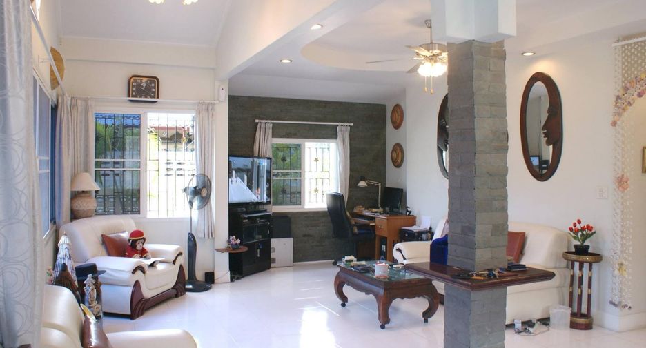 Burapha Village - Condo in Bang Saray | Hipflat