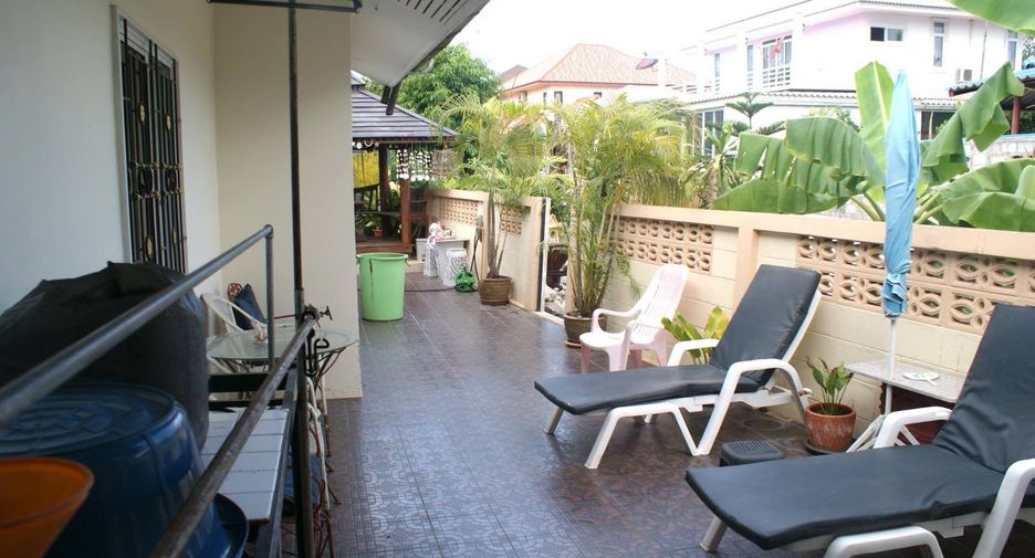 Burapha Village - Condo in Bang Saray | Hipflat