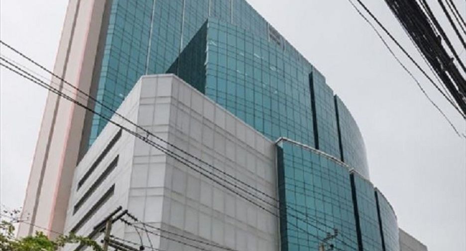 Amigo Tower - Condo in Bang Rak | Hipflat