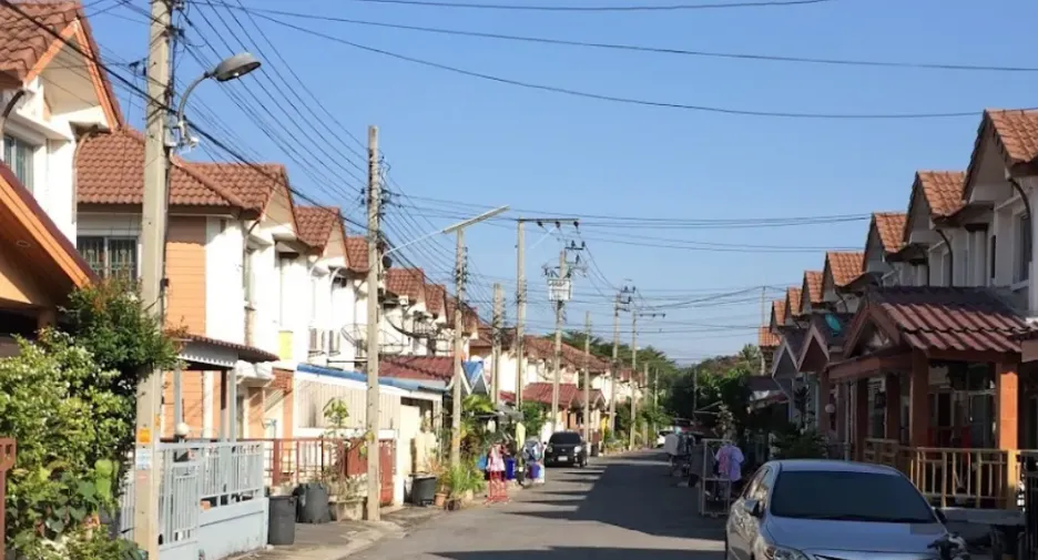 Pruksa Ville 3 - Condo in Don Mueang | Hipflat