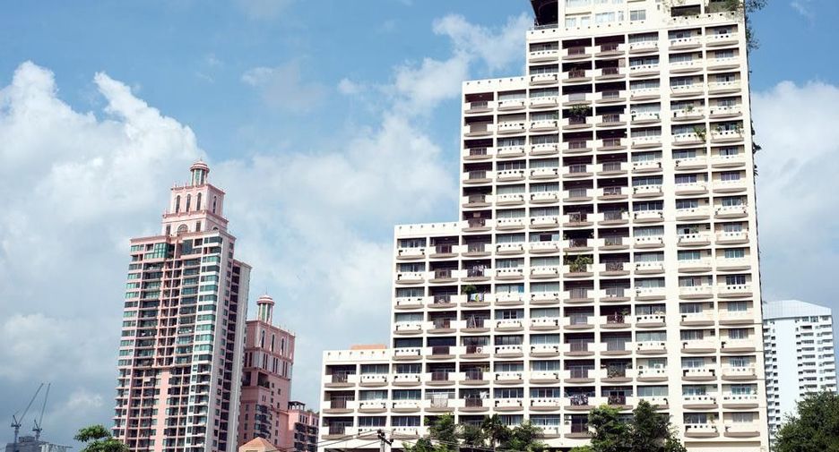 Monterey Place - Condo in Khlong Toei | Hipflat