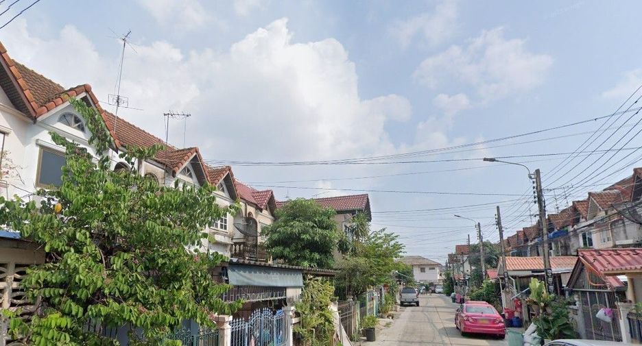 Tharanon Bangsrimuang - Condo in Mueang Nonthaburi | Hipflat