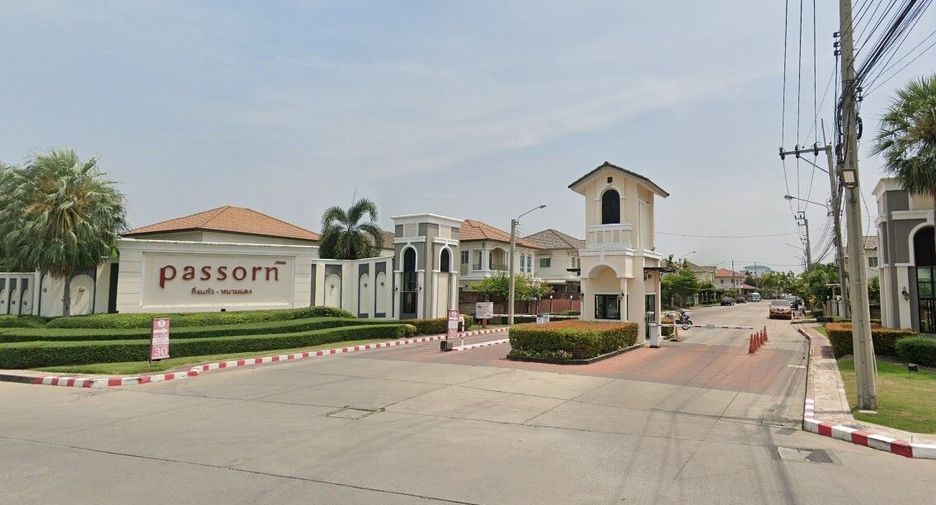 Passorn 28 Kingkaew-Namdaeng - Condo in Bang Phli | Hipflat