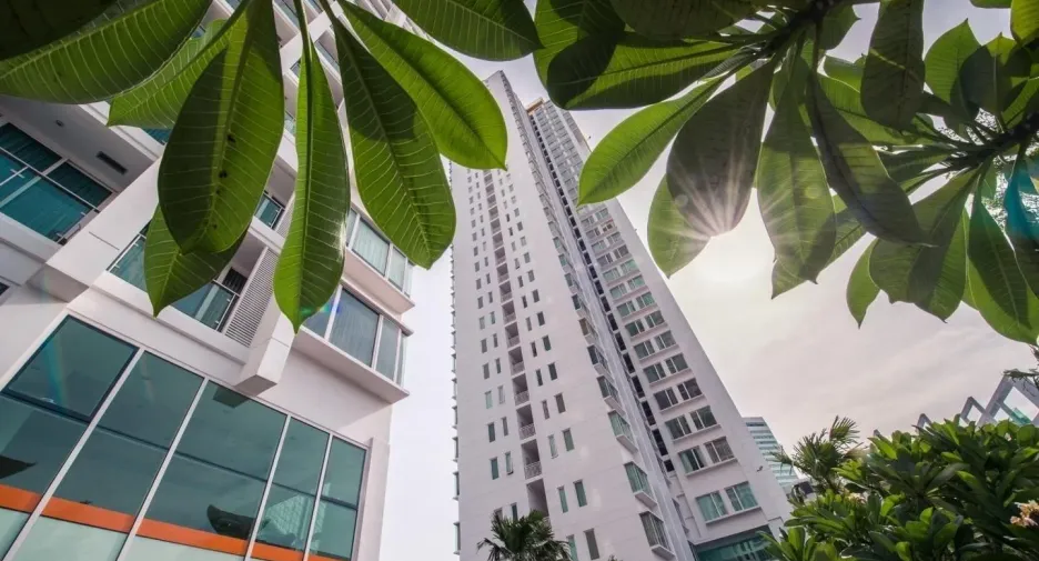 TC Green - Condo in Huai Khwang | Hipflat