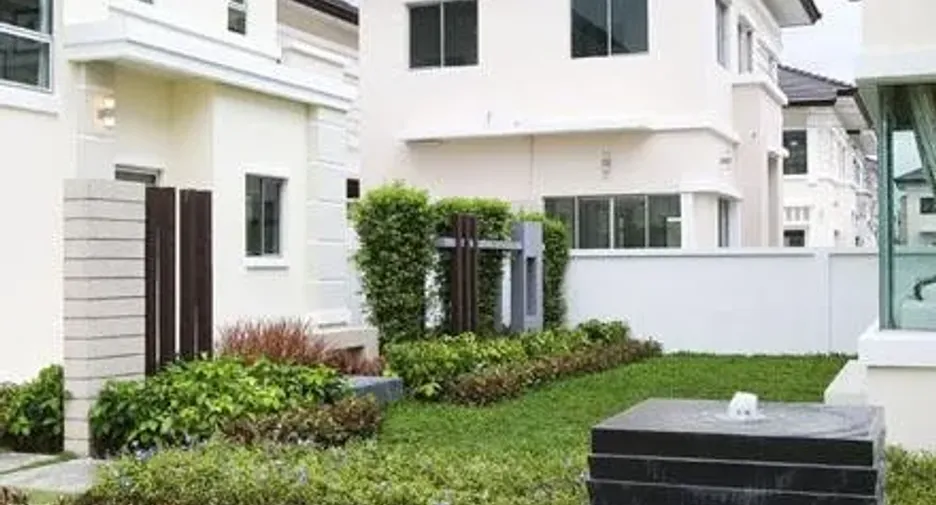 Centro Sukhumvit 113 - Condo in Mueang Samut Prakan | Hipflat