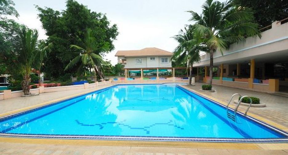 PREECHA SUWINTHAWONG - Condo in Min Buri | Hipflat