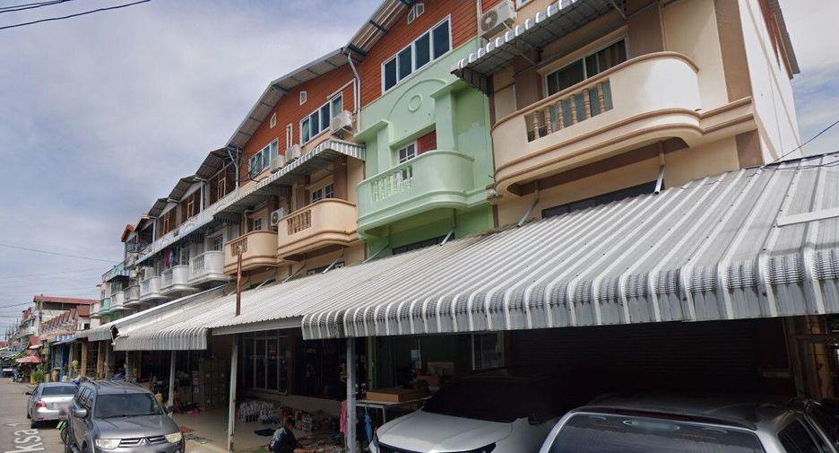 Baan Petch Ngam Phraeksa - Condo in Bang Phli | Hipflat