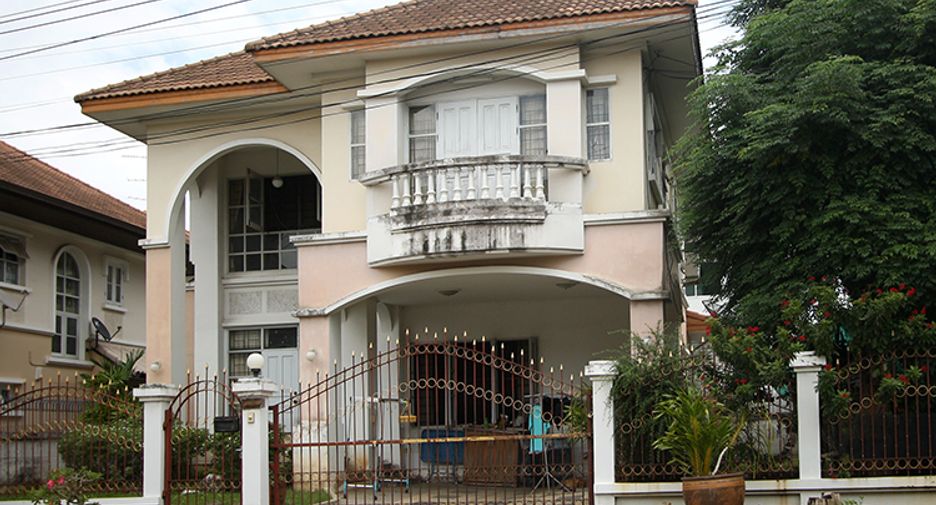 Baan Suksan 10 - Condo in Bang Khae | Hipflat