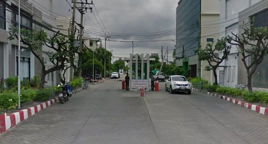 Prime Place 105 - Condo in Bang Na | Hipflat