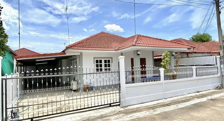 Mo Ban Po Preecha - Condo in Pho Thong | Hipflat