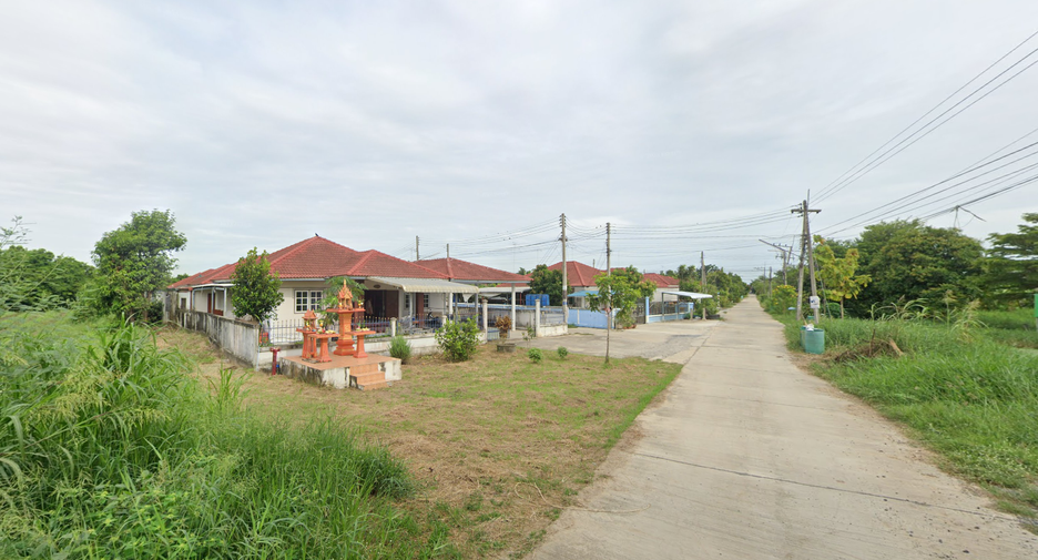 Mo Ban Po Preecha - Condo in Pho Thong | Hipflat